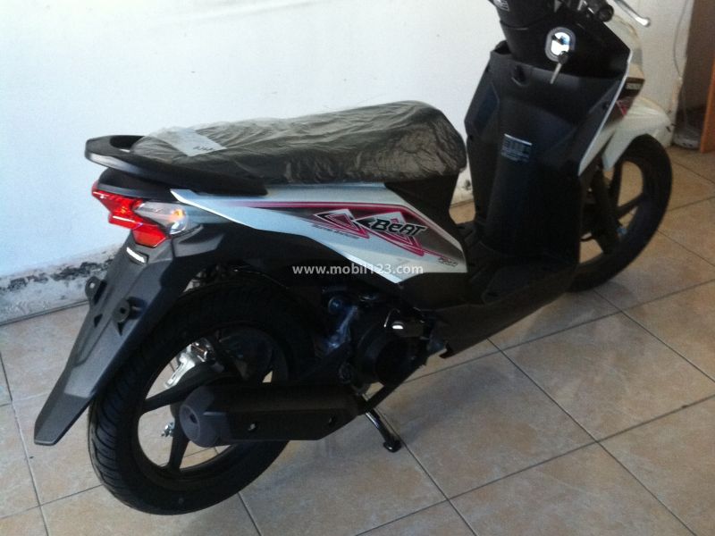 Jual Motor Honda Beat 2014 0.1 di DKI Jakarta Automatic Putih Rp 13.750 ...
