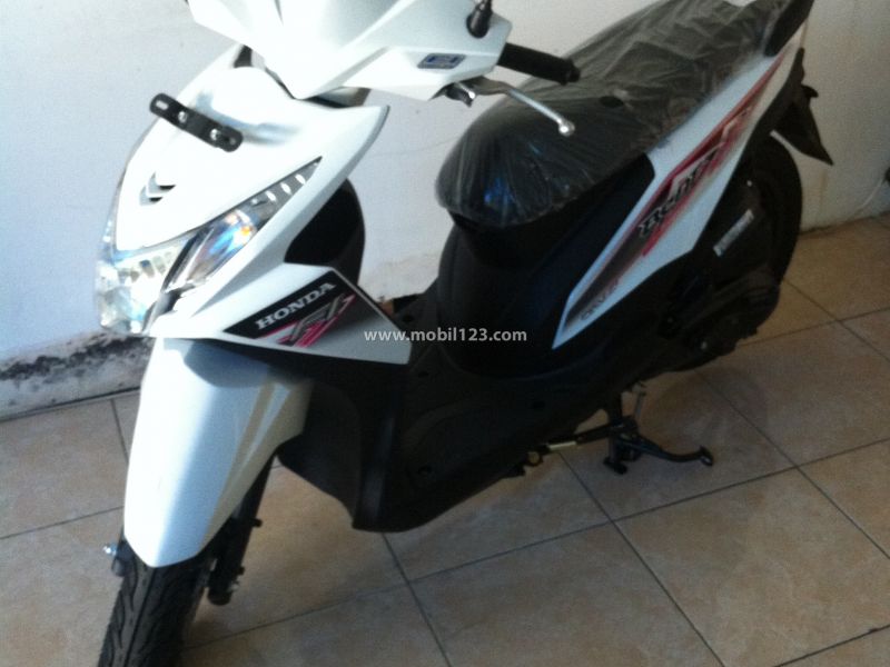 Jual Motor Honda Beat 2014 0.1 di DKI Jakarta Automatic Putih Rp 13.750 ...