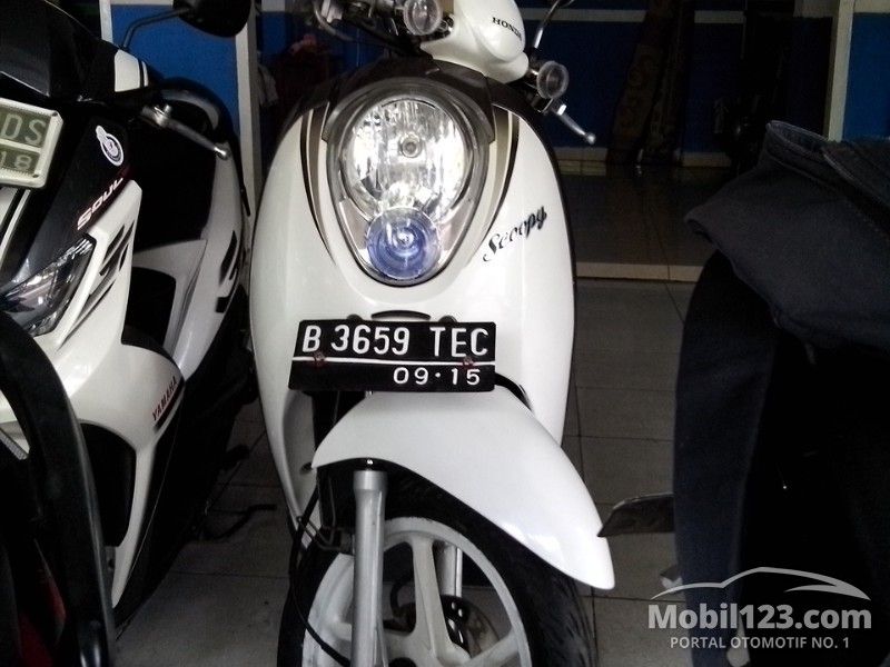 Jual Motor Honda Scoopy 2010 0.1 di DKI Jakarta Automatic Putih Rp 8. ...